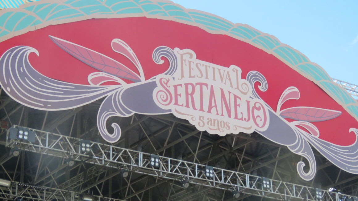 AO VIVO: acompanhe em tempo real o Festival Sertanejo