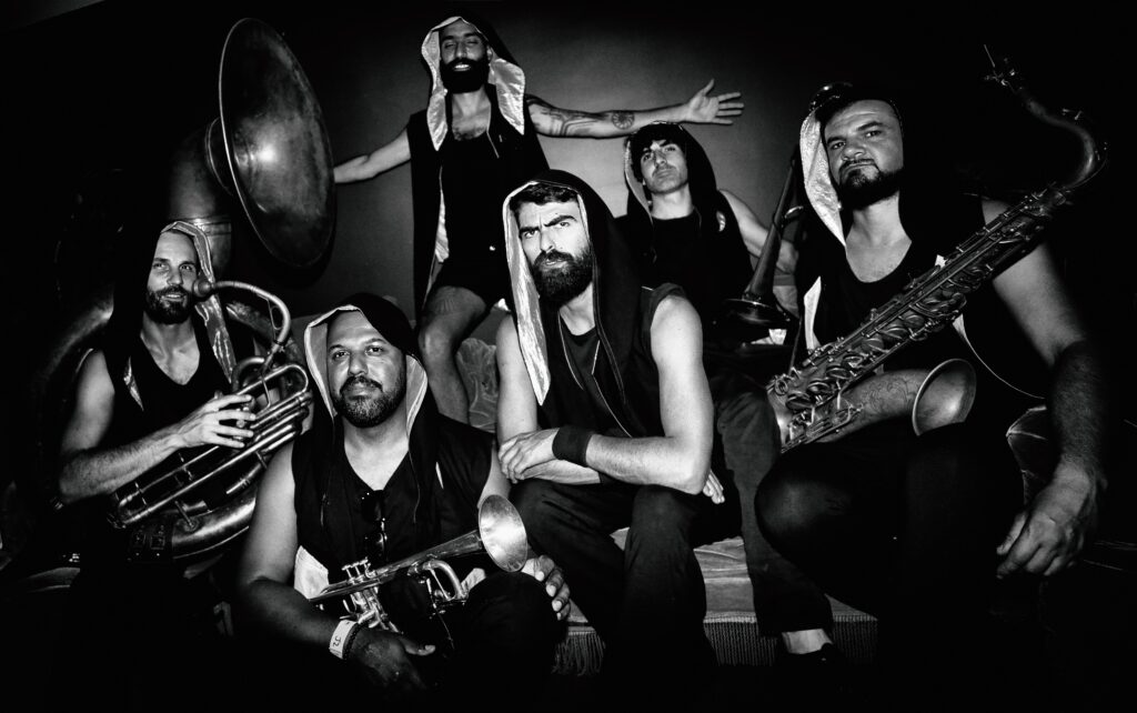 Brass & Beats: fusão inovadora entre música eletrônica e fanfarra ...